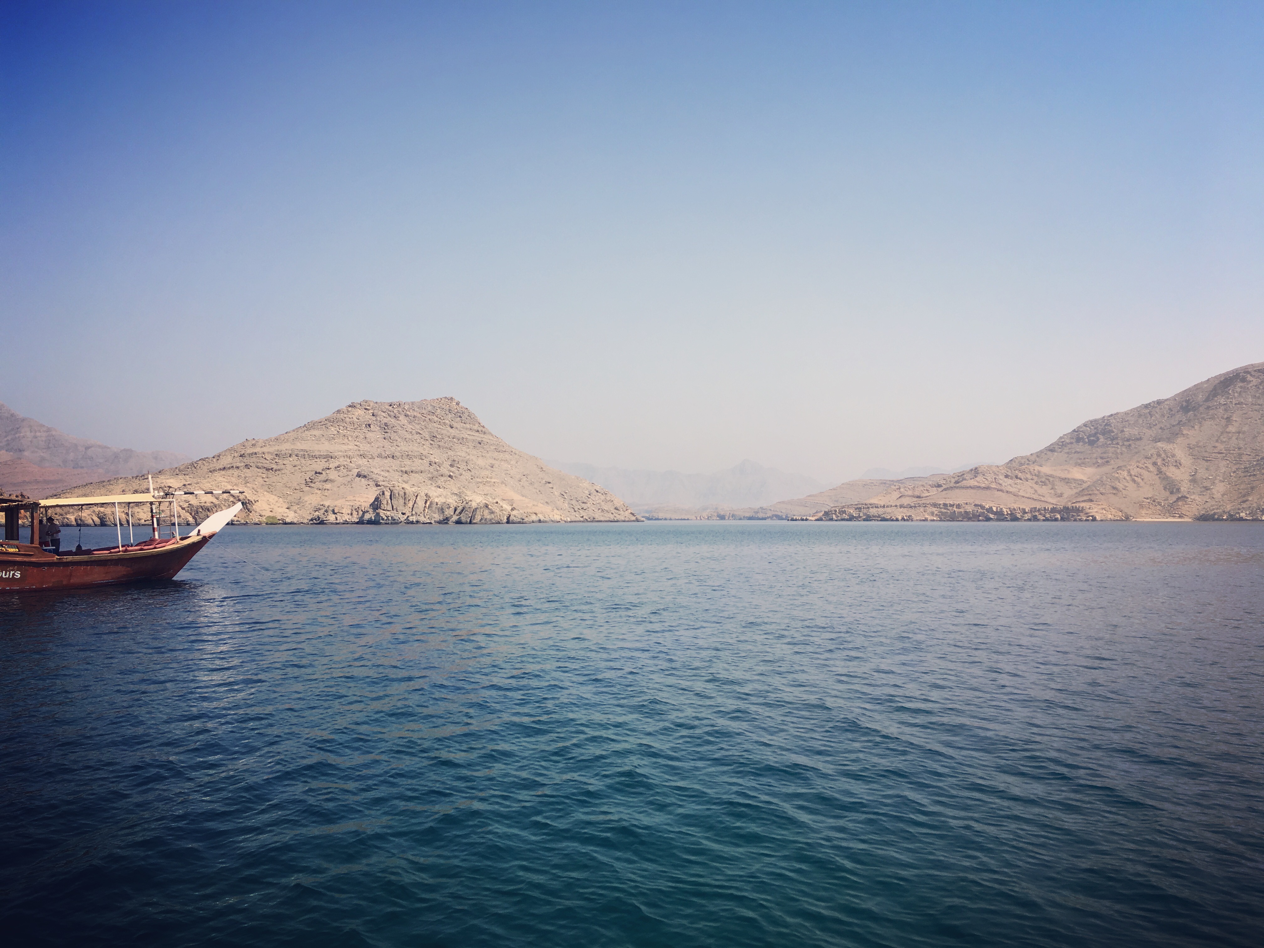 Review | Oman Air Economy Class (Khasab – Muscat) – High Tech Flight